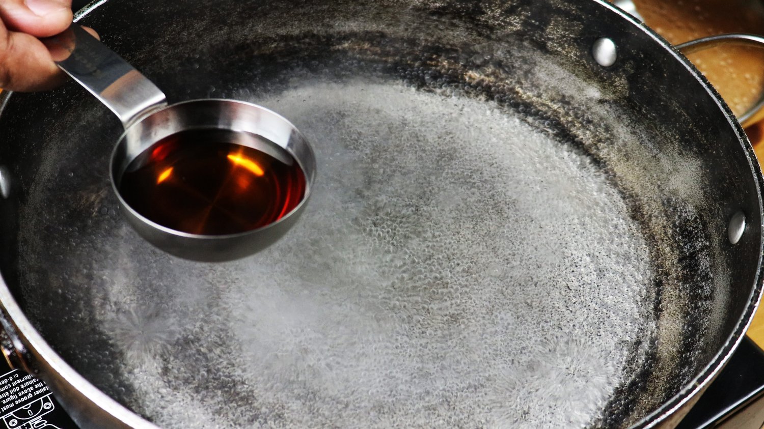 The Science of Boiling Bagels: Achieve That Chewy, Shiny Crust