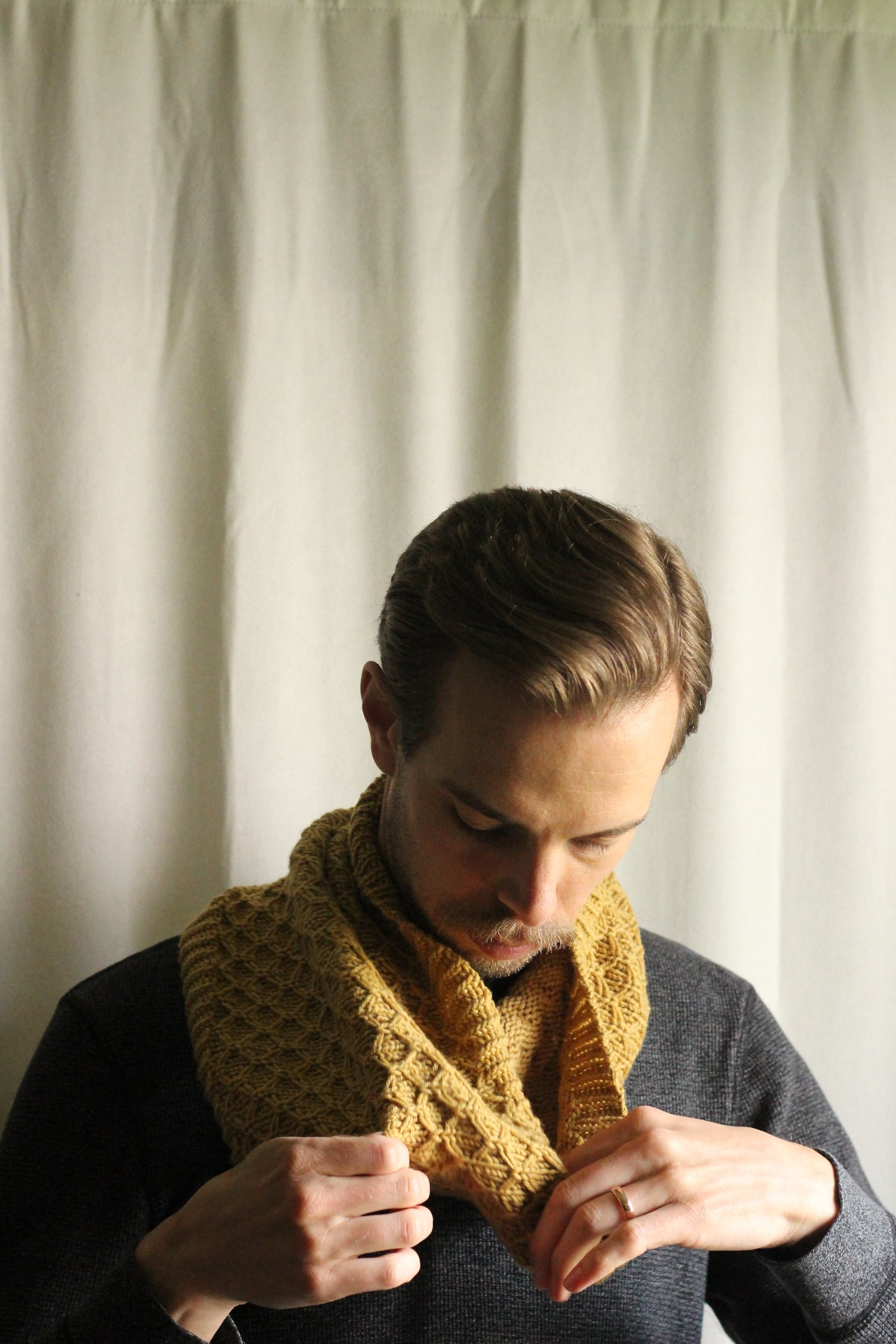 Storyteller Cowl Knitting Pattern - Payhip