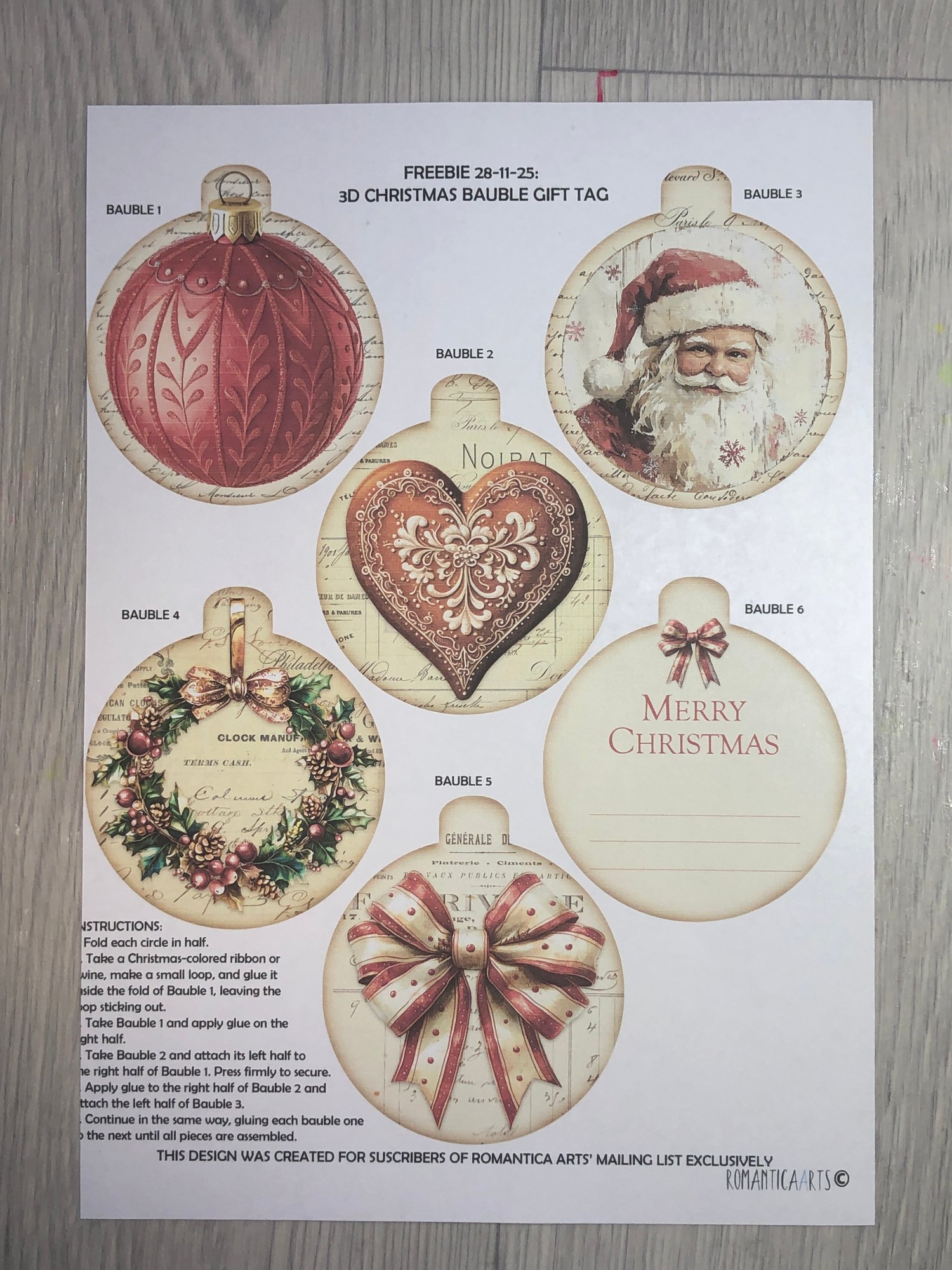 Tutorial - 3D Christmas Bauble Gift Tag