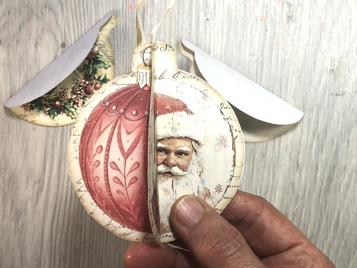 Tutorial - 3D Christmas Bauble Gift Tag