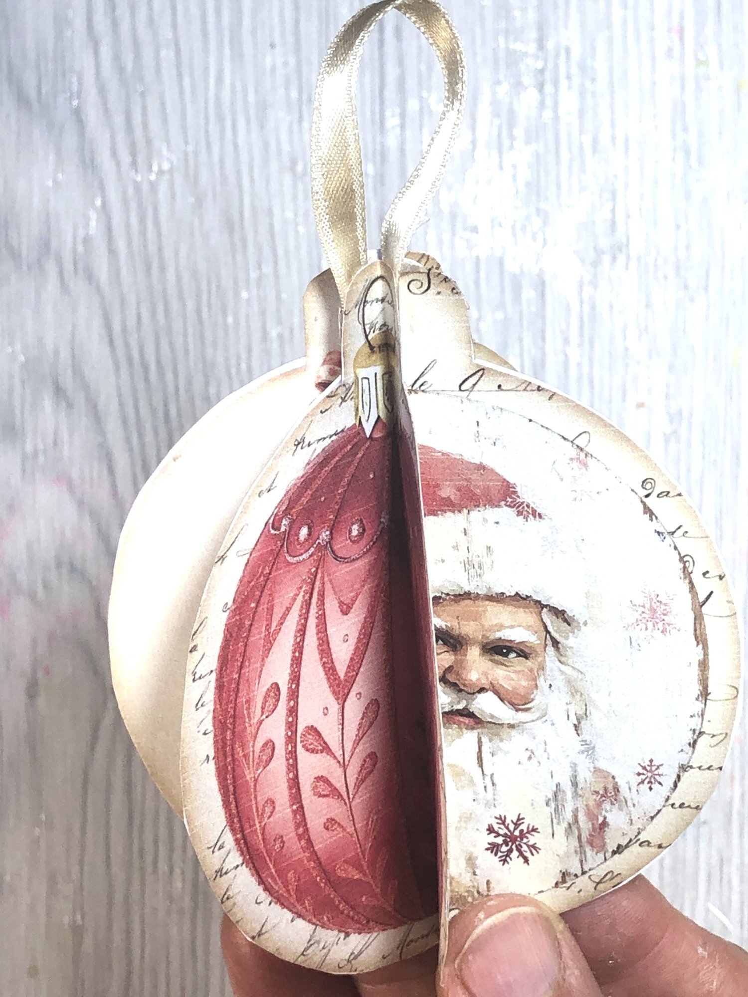 Tutorial - 3D Christmas Bauble Gift Tag