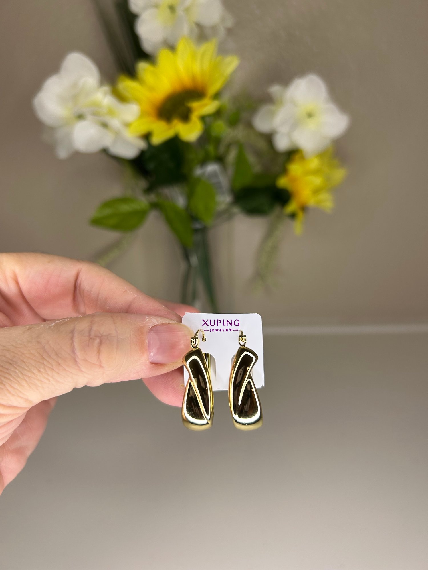 Laminated gold abstract hoop earrings - Payhip