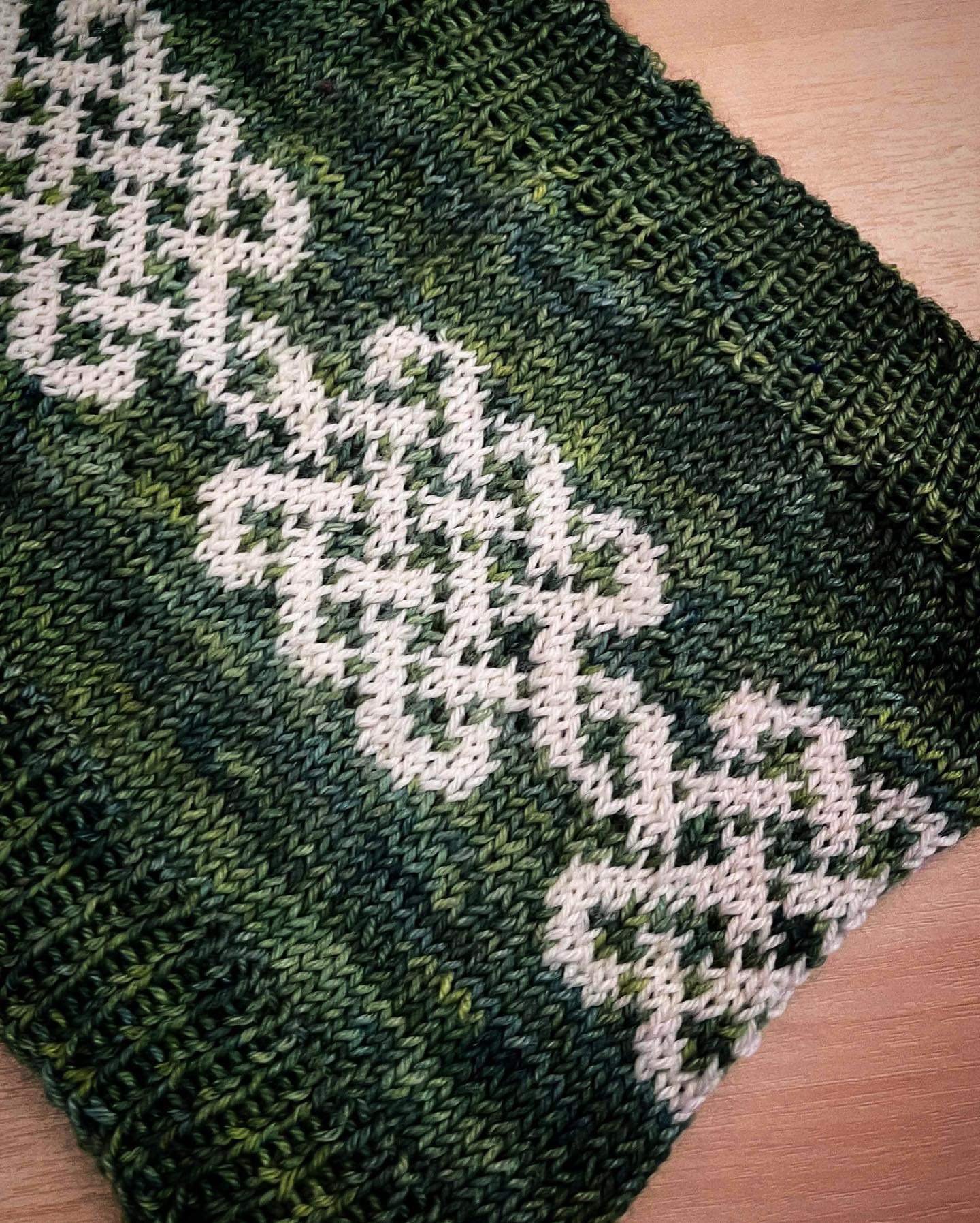 Wrapped in a Knot Cowl - Payhip