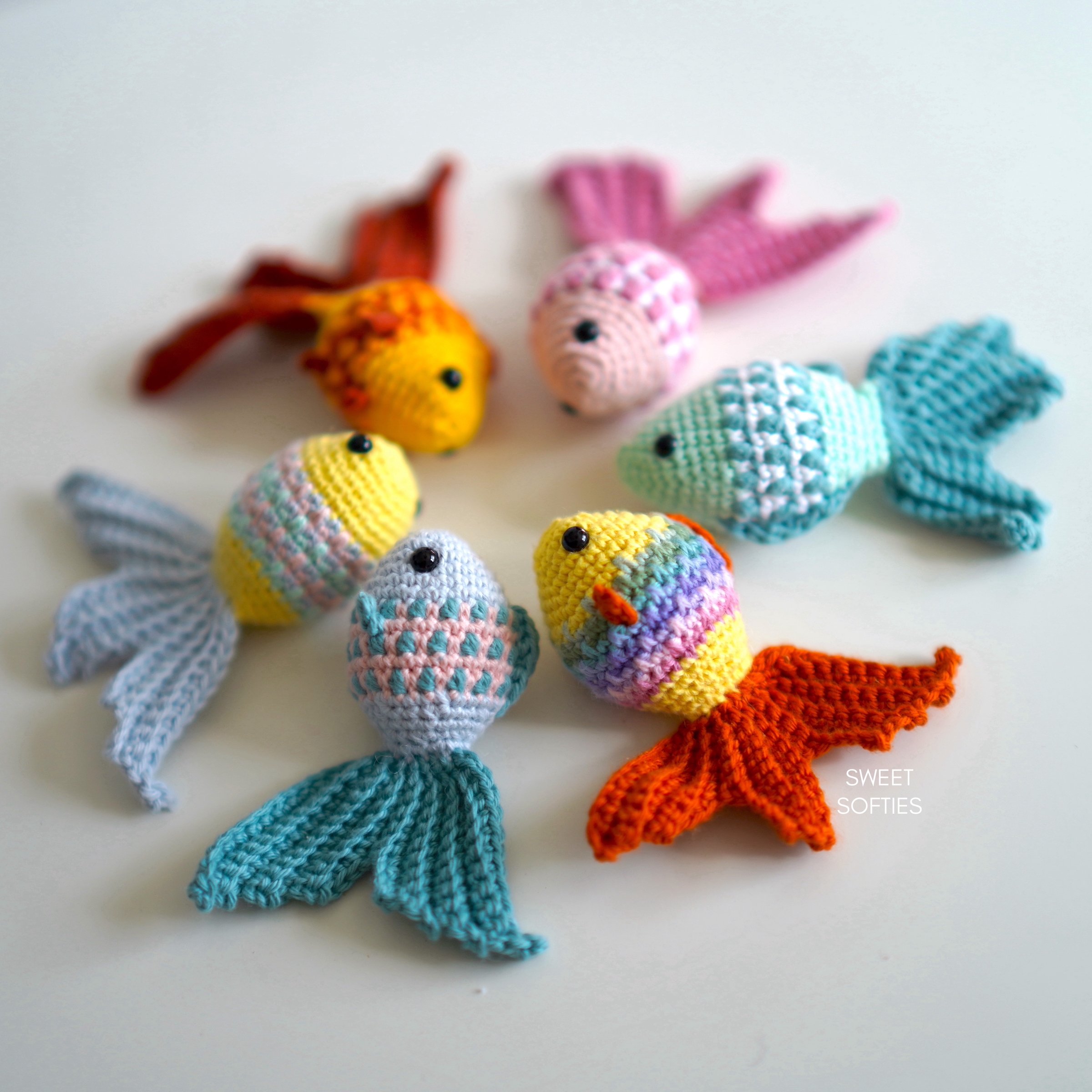 Mosaic Goldfish (includes 4 fish scale designs) - Payhip