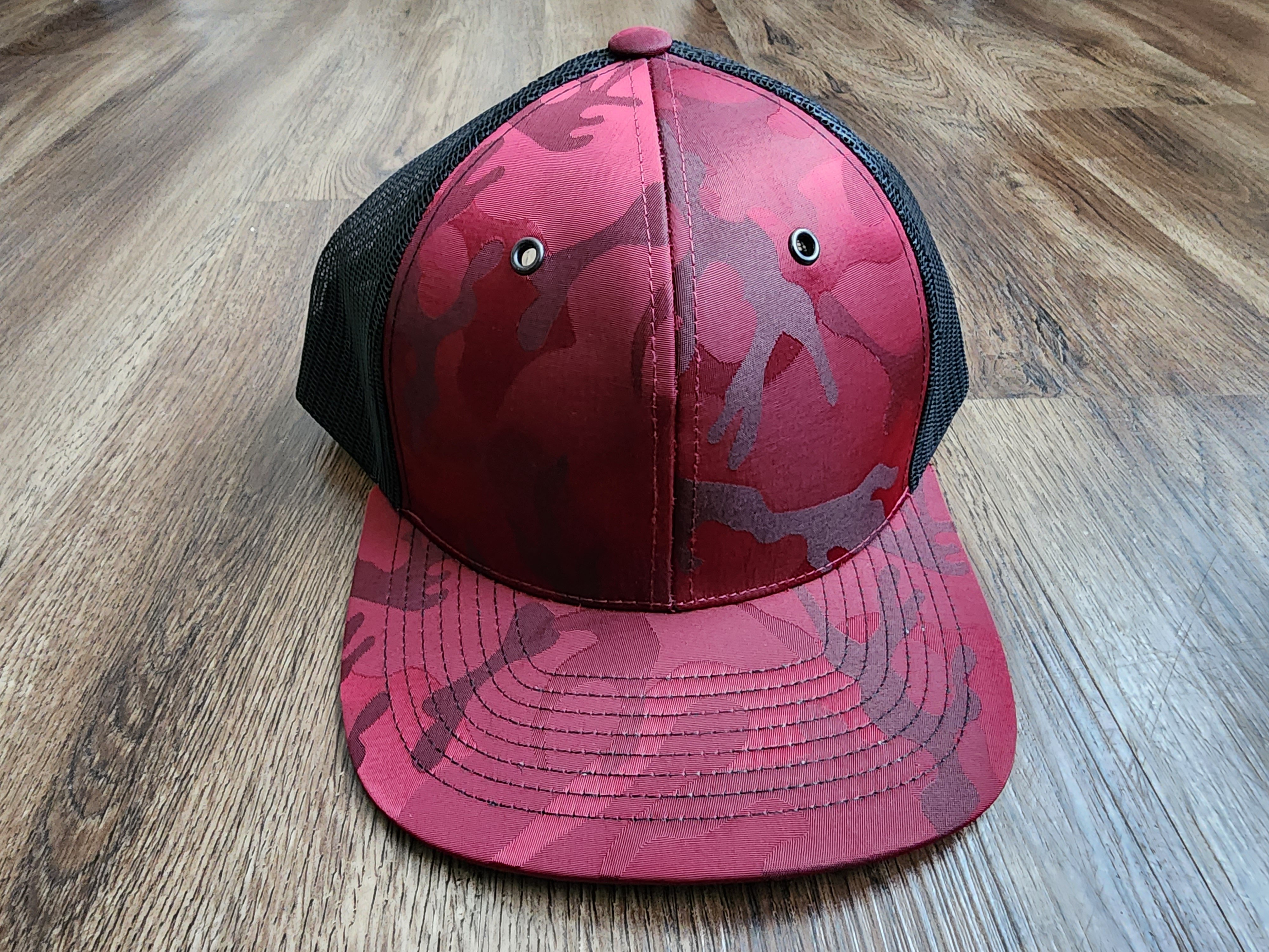 Vented Camo Cap Knite Red - Payhip