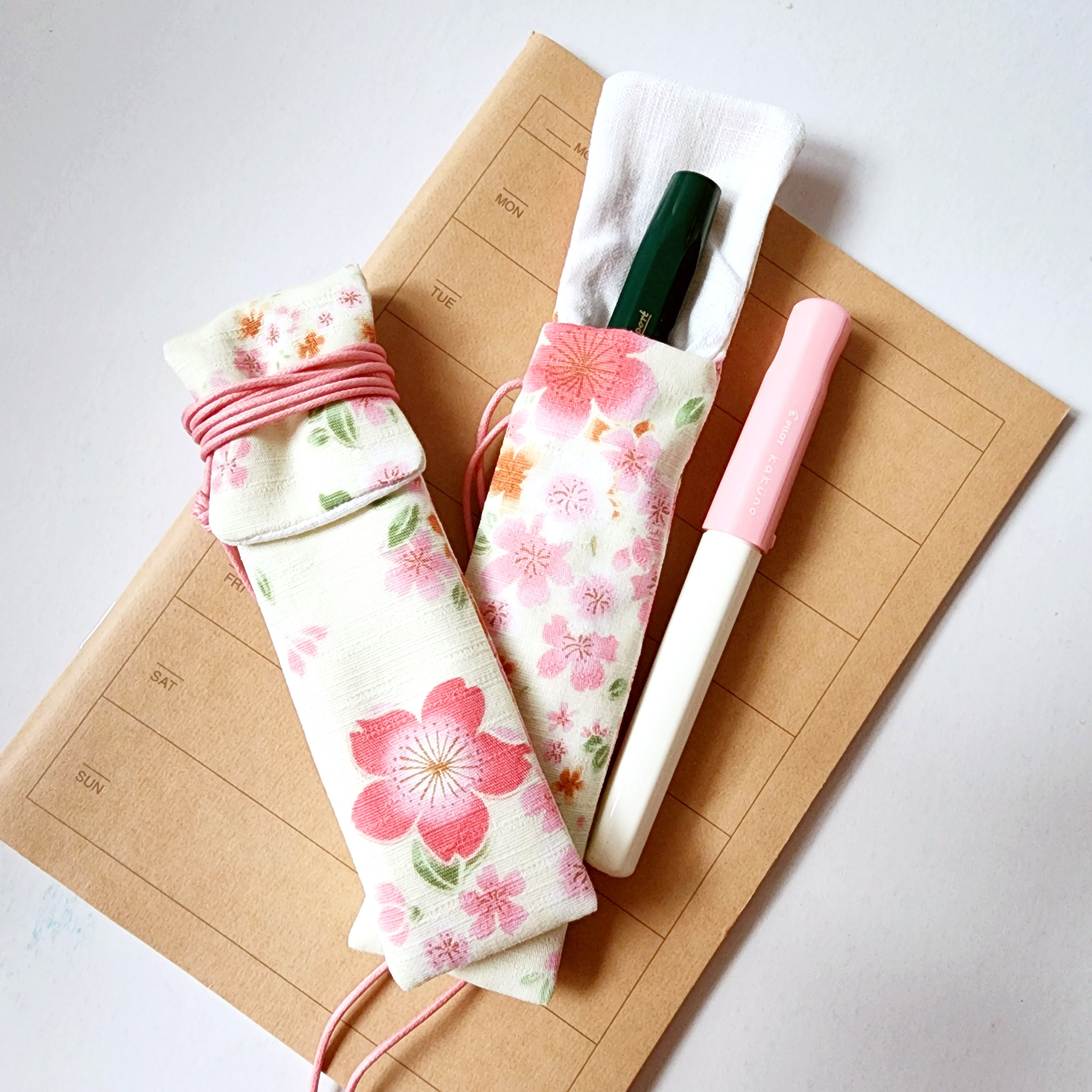Travel Alone Single Pen Pouch : Cream White Sakura Single Pen Pouch ...