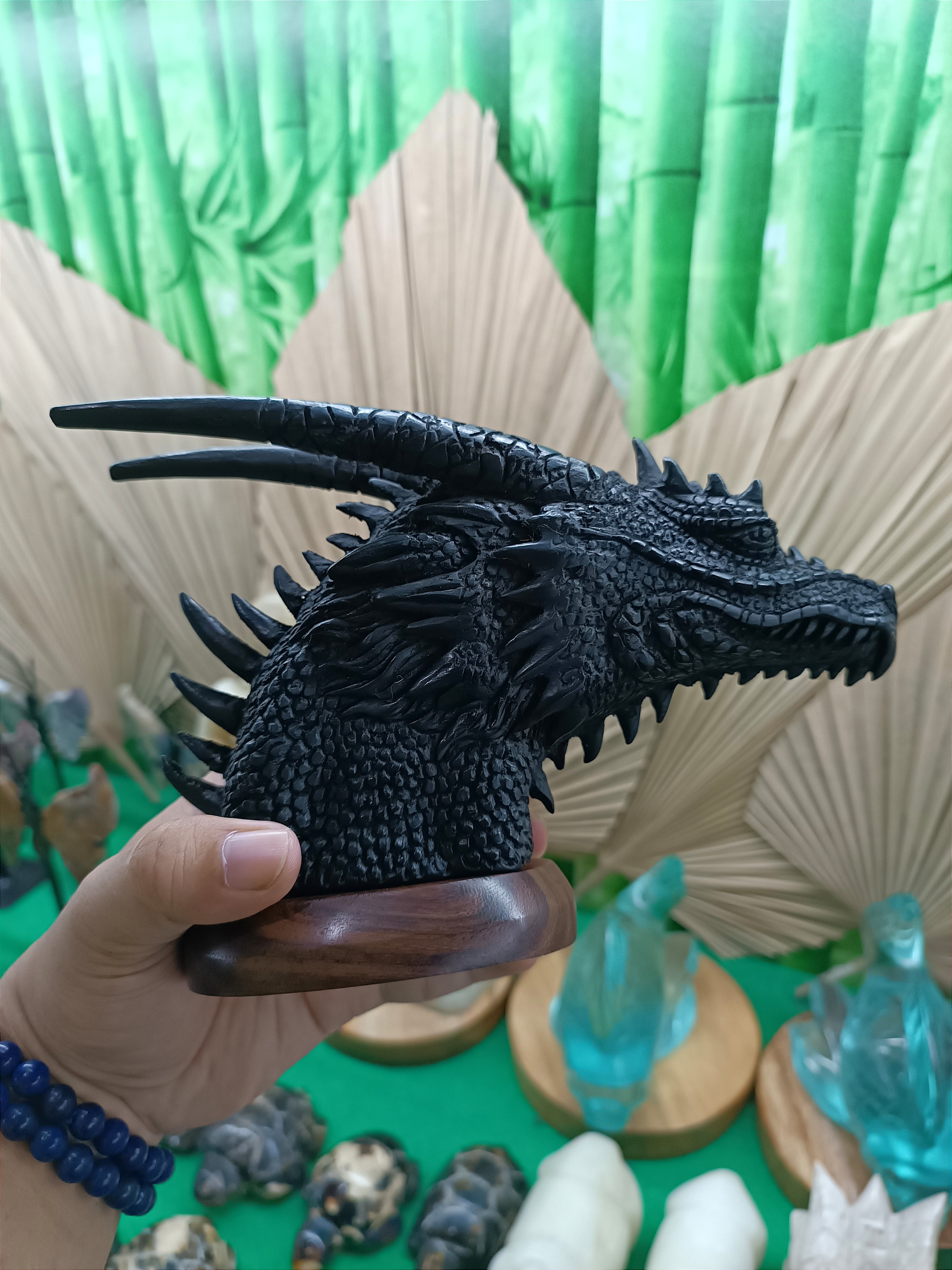 Dragon carving - Payhip