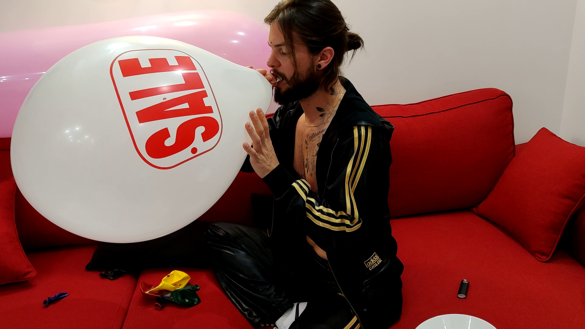 Léo cig pop balloons in adidas chile 62 - Payhip