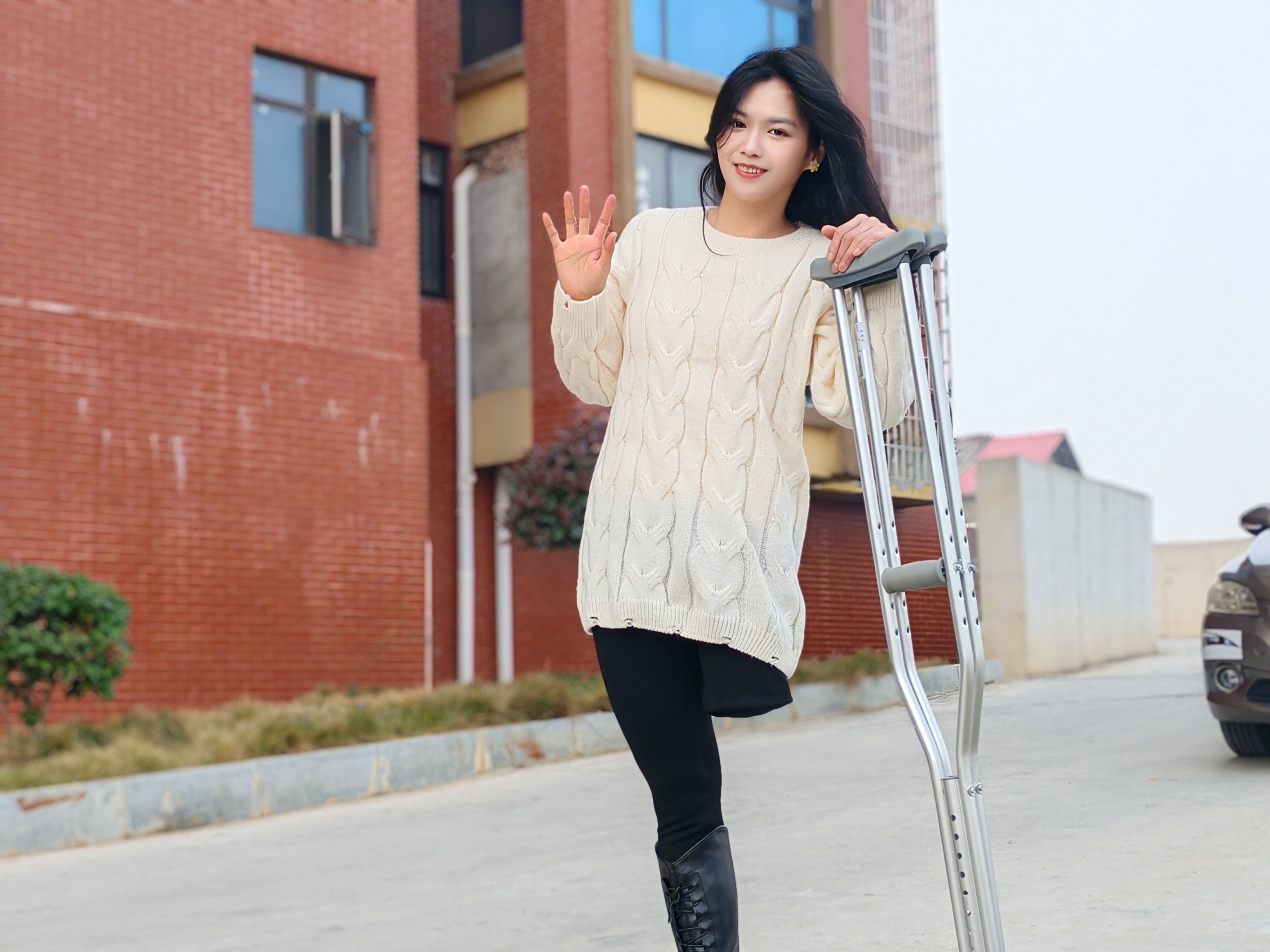 Lanziamputee Alisa Rak Payhip