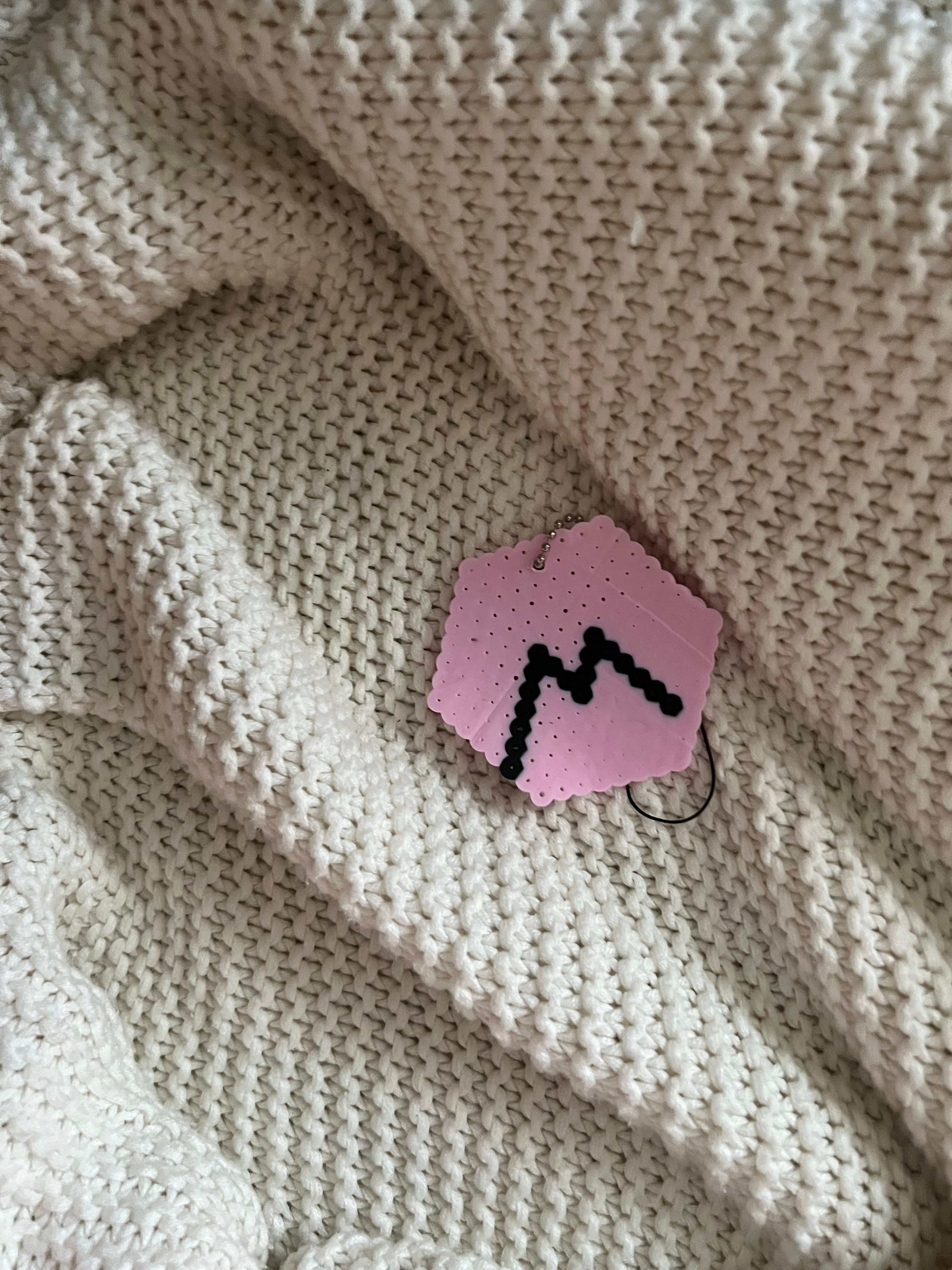 "Magnificent Pink M" - Payhip