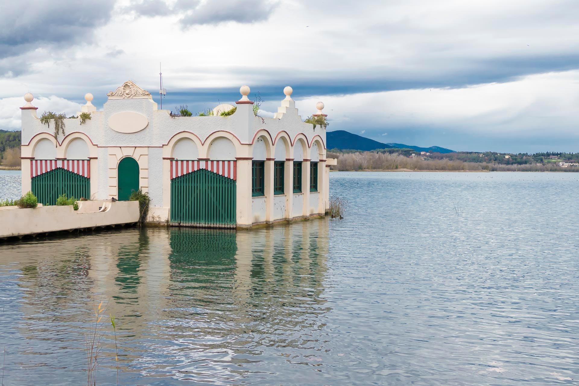 FISHING HOUSES OF BANYOLES IV 20230108964 - Payhip