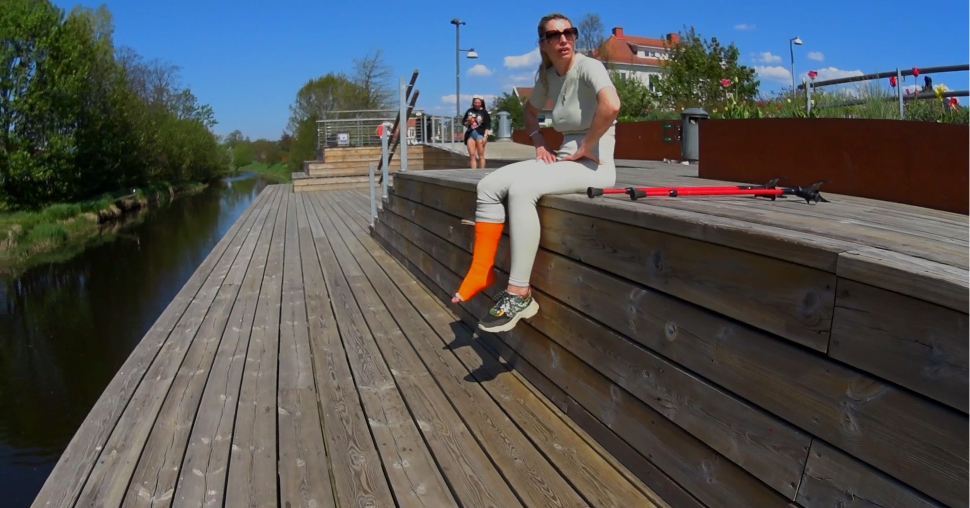 Kicki 16 SLC - I can power walk on my crutches - 16 min - Payhip