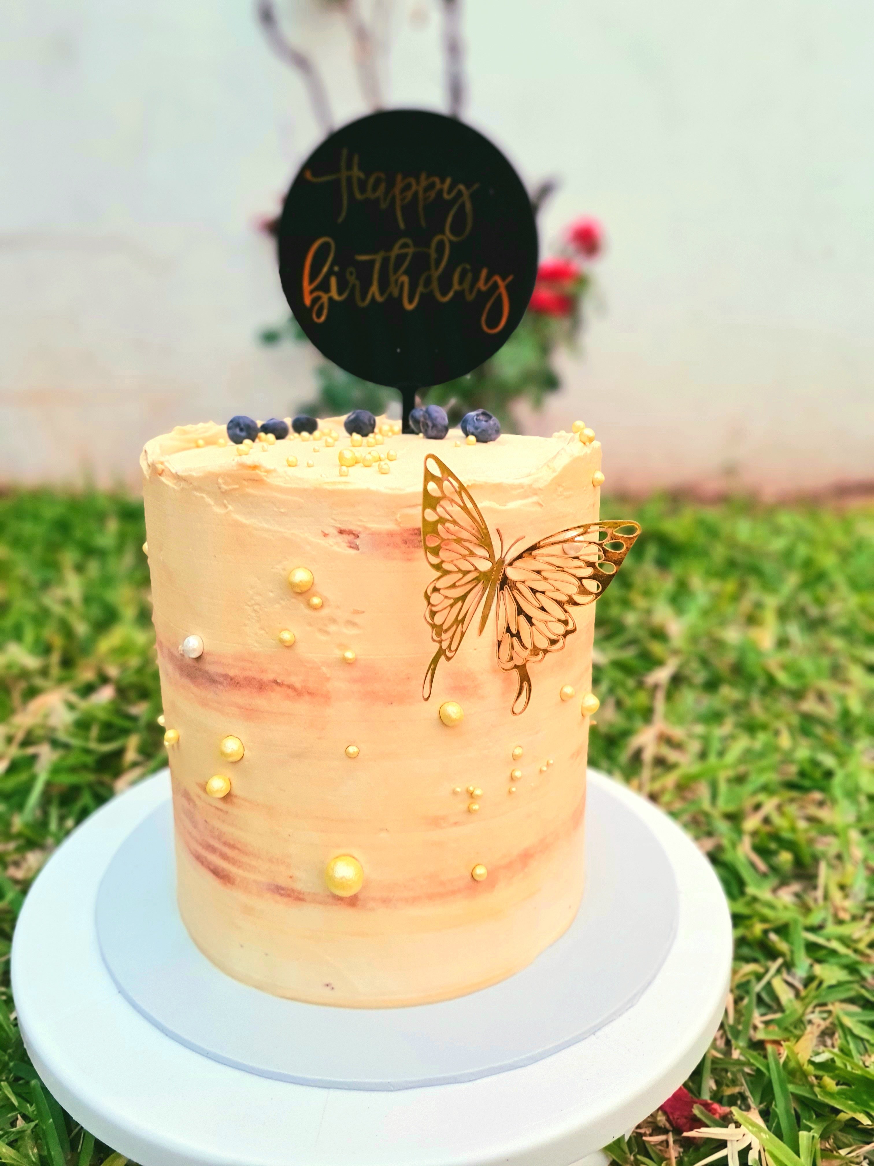 Custom made cakes - Payhip