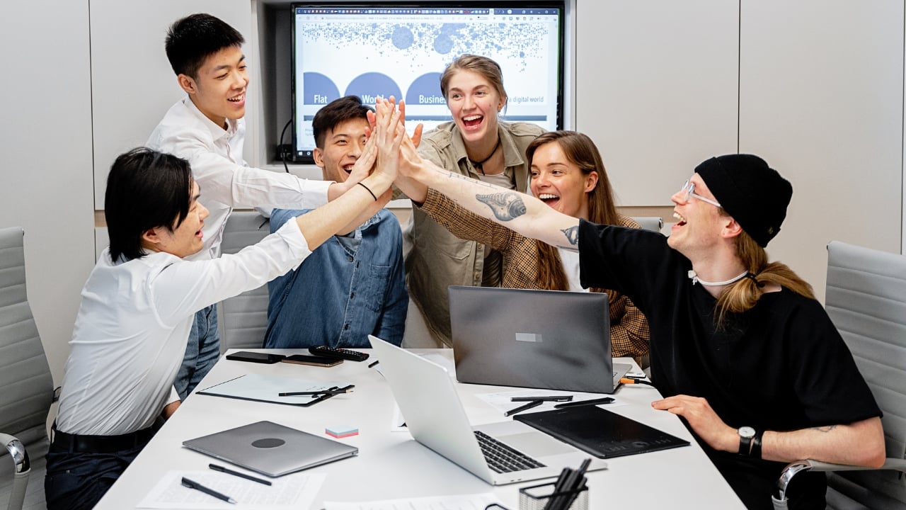 19 Popular Expressions in Business English for Team Collaboration