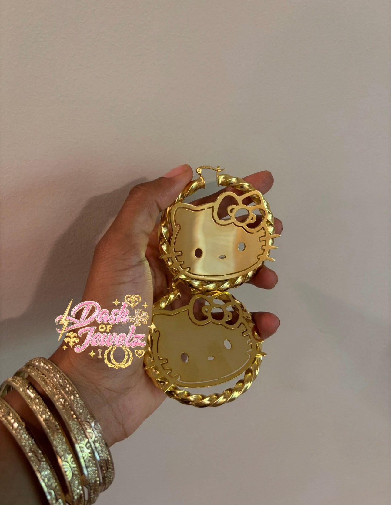 Gold Hello Kitty Hoopz - Payhip