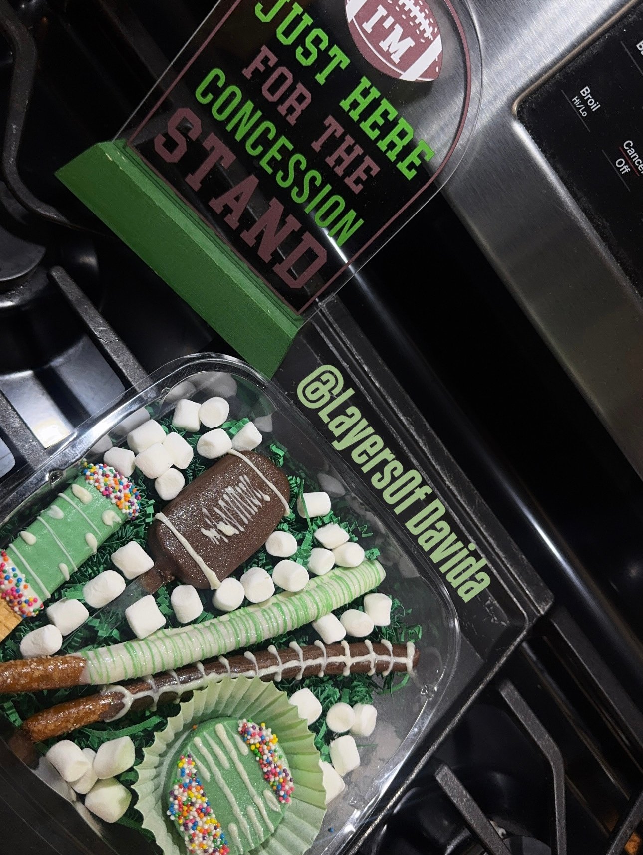 The Eagle’s Nest Treat Box - Payhip