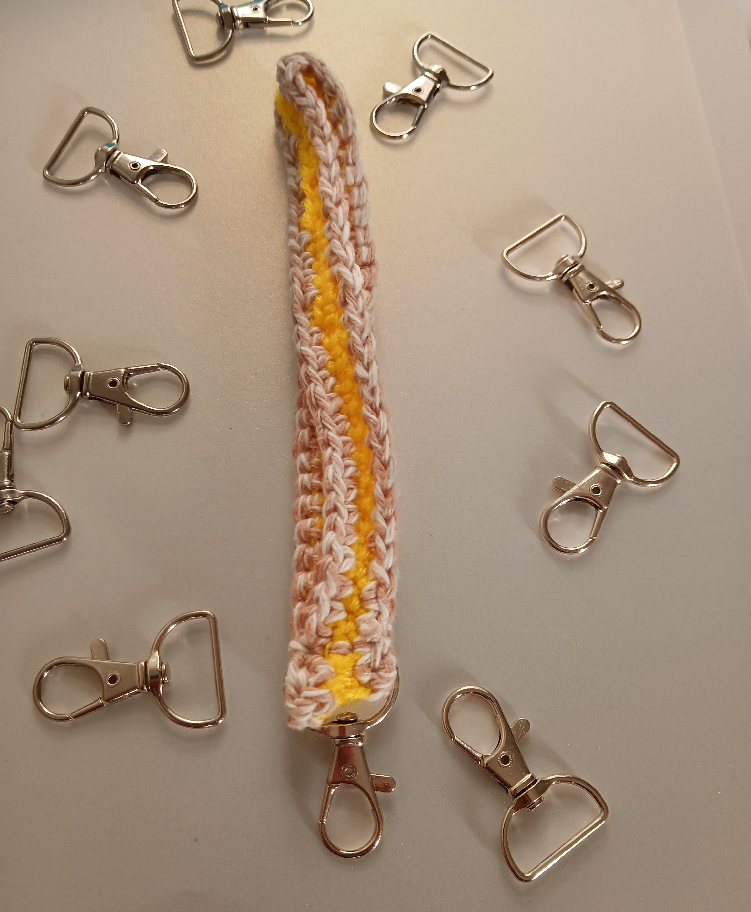 Lemon Pie lanyard wristlet - Payhip