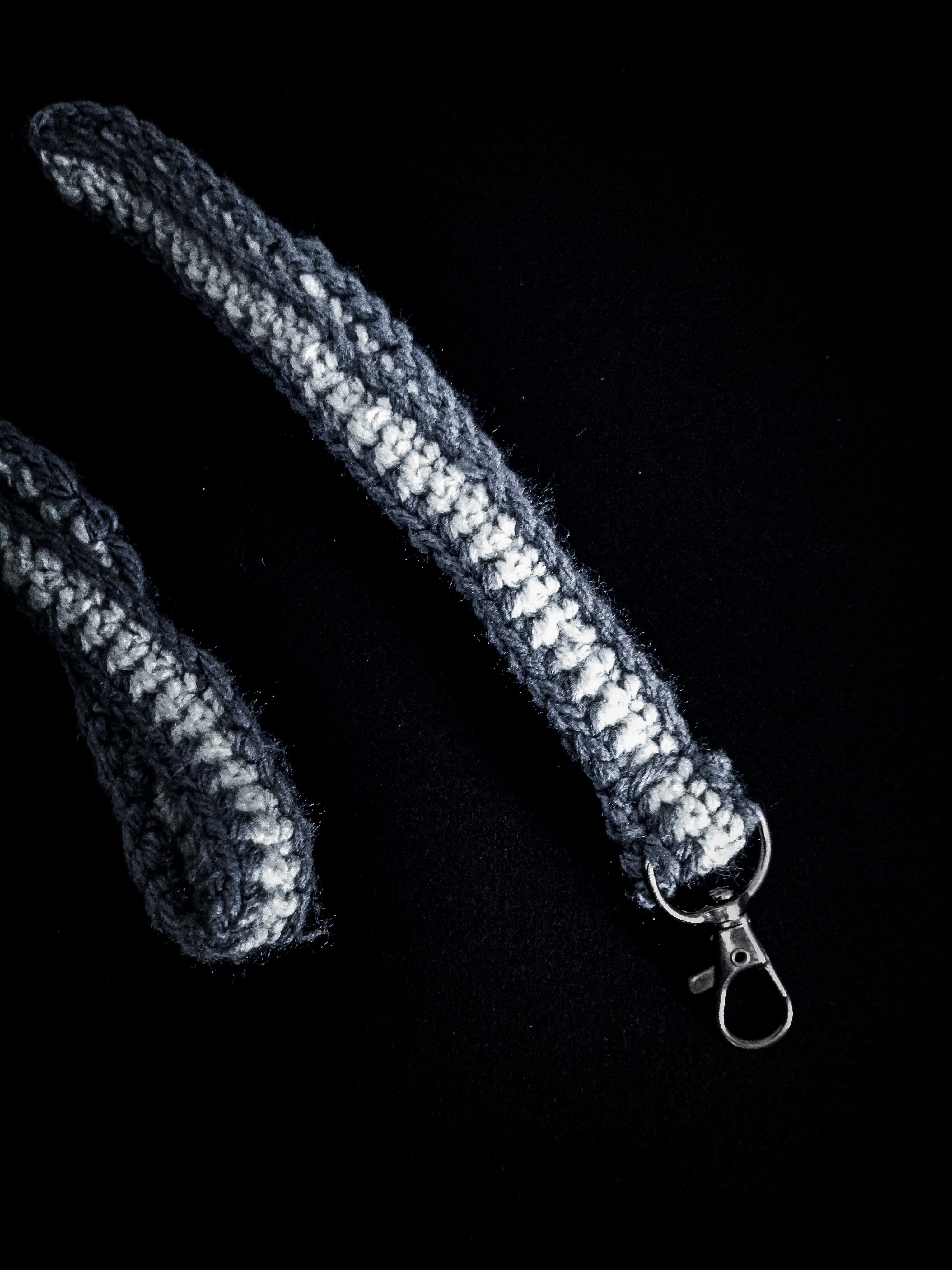 Lac D'Eau lanyard wristlet - Payhip