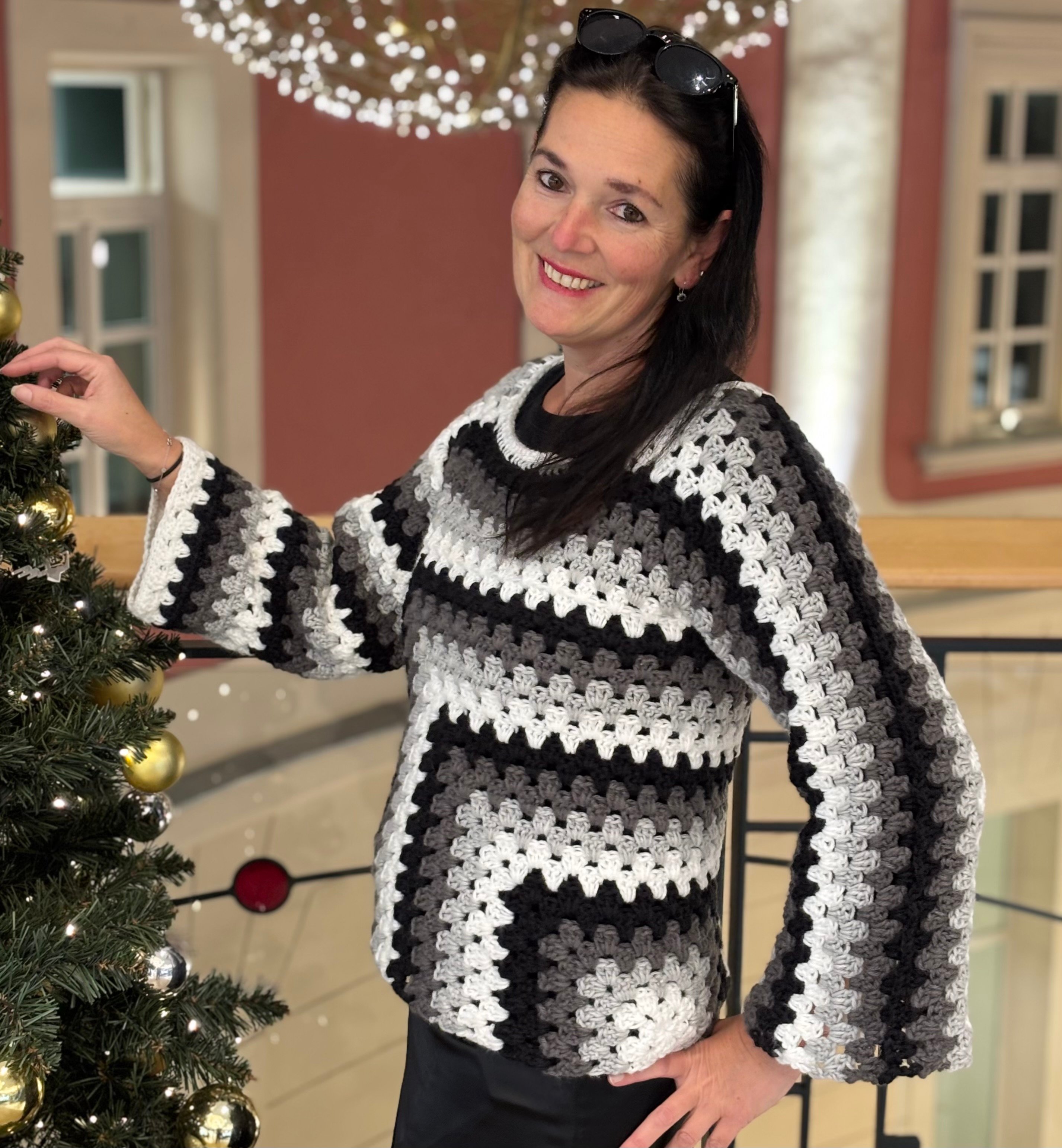 Granny Sweater with Color Contrasts and Geometric Patterns - Granny ...