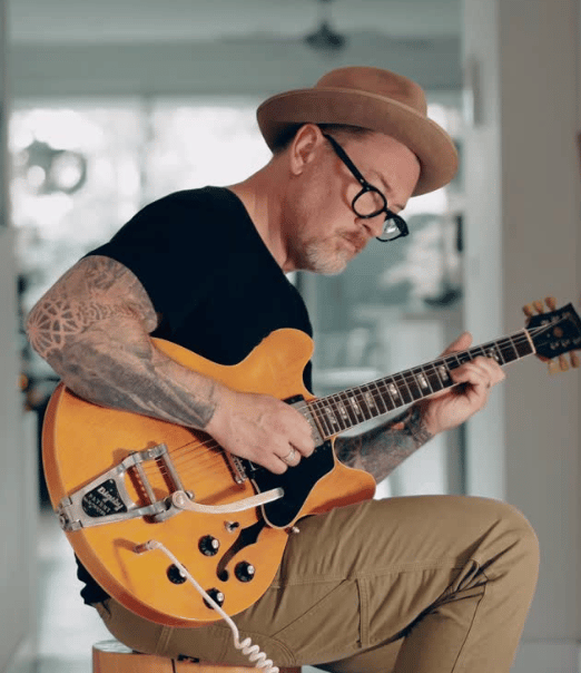 Professional tabs and Guitar Pro 5 file: 1970 ES-340 December 1st - Payhip