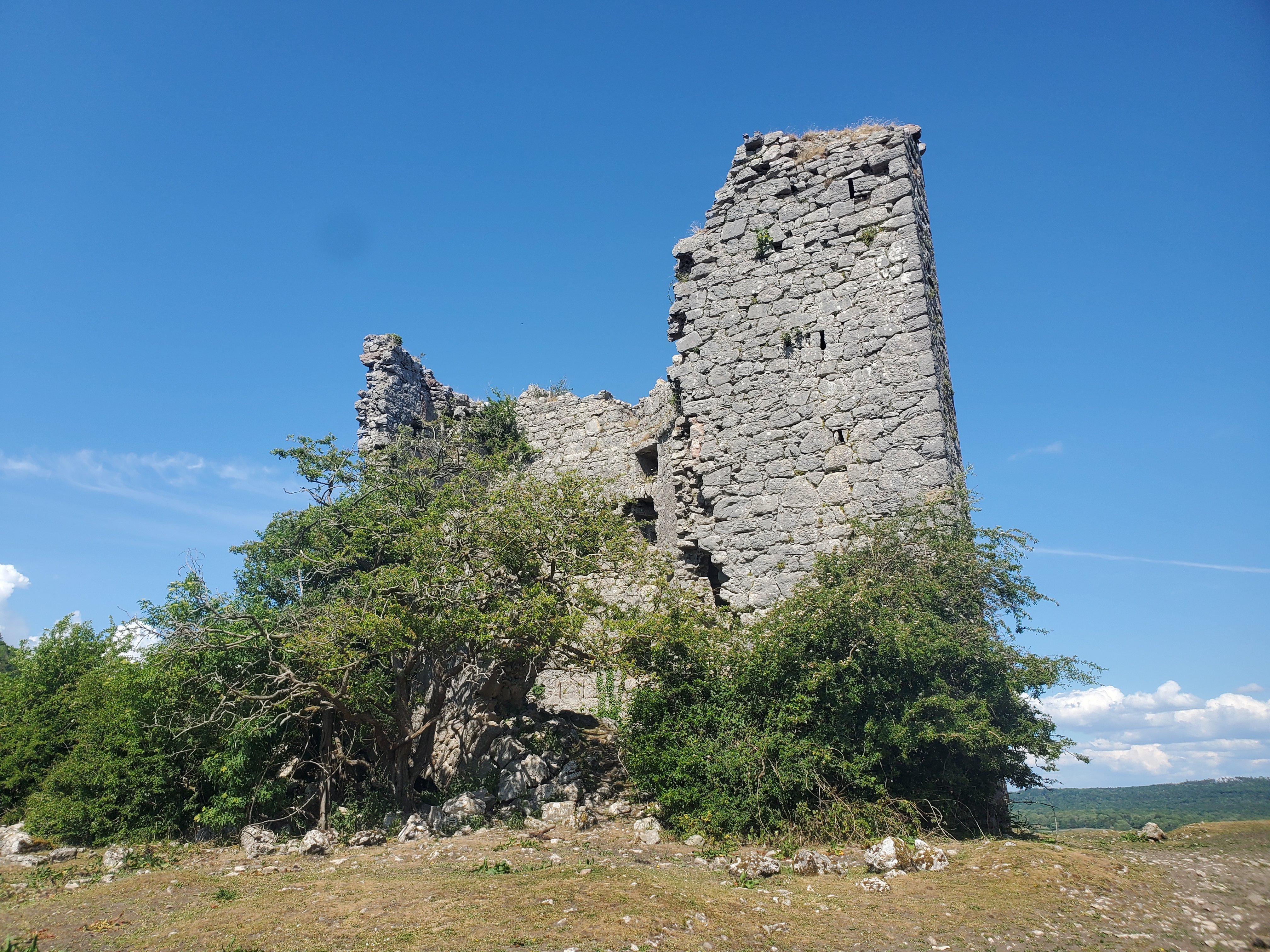 Arnside Tower: Medieval Castle, Earl of Derby & Scottish Raiders