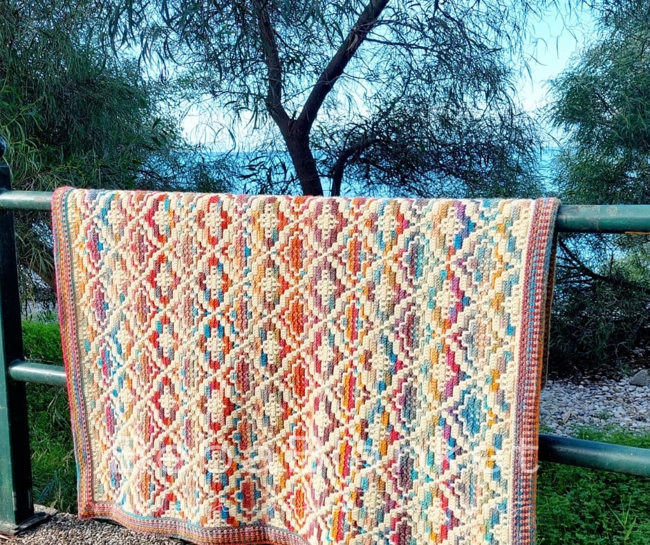 ARABESCA. Overlay mosaic crochet blanket pattern