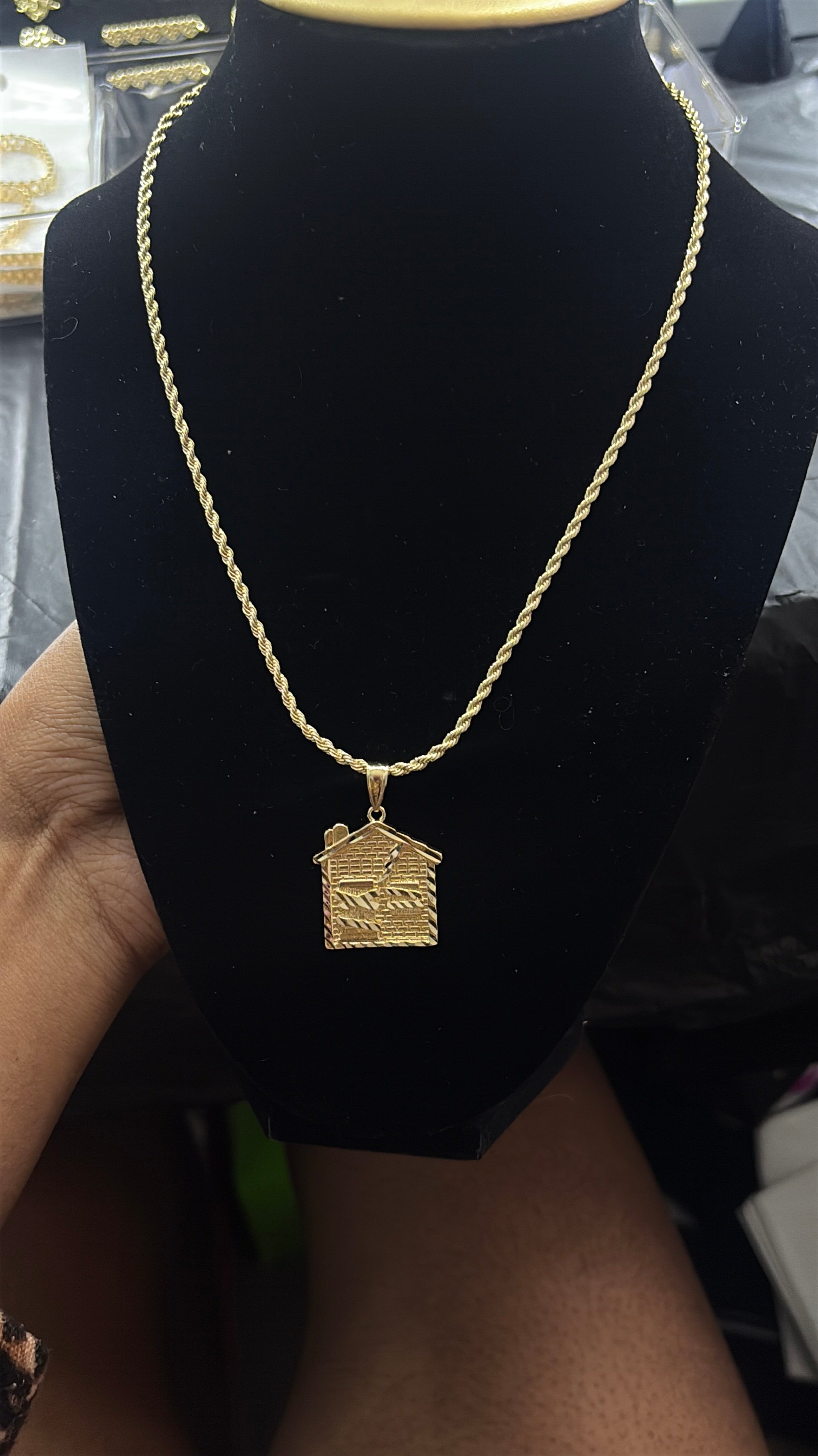 Trap House Necklace. - Payhip