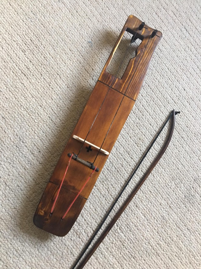 Jouhikko 2 string model